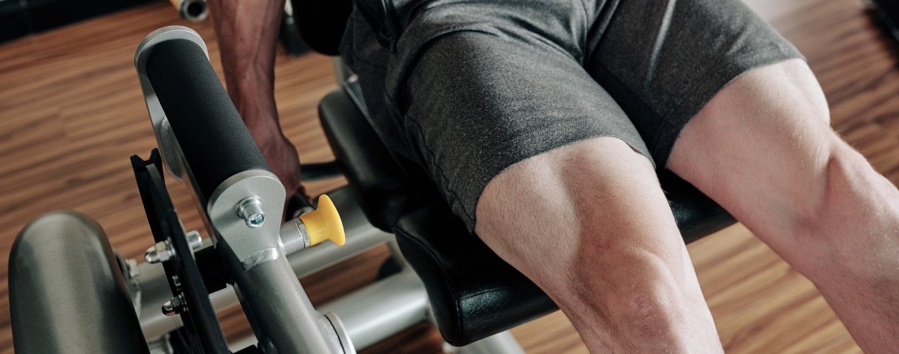 筋トレにおけるセット数と筋肥大の関係とは？何セットが理想的なのか | ナイトプロテインPLUS